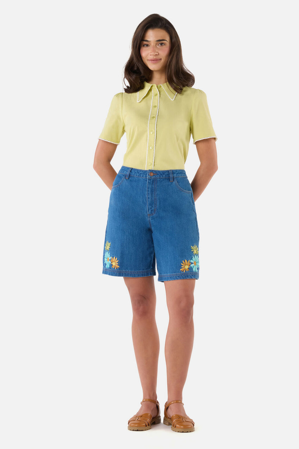 Sweet Daisy Embroidered Short – Princess Highway