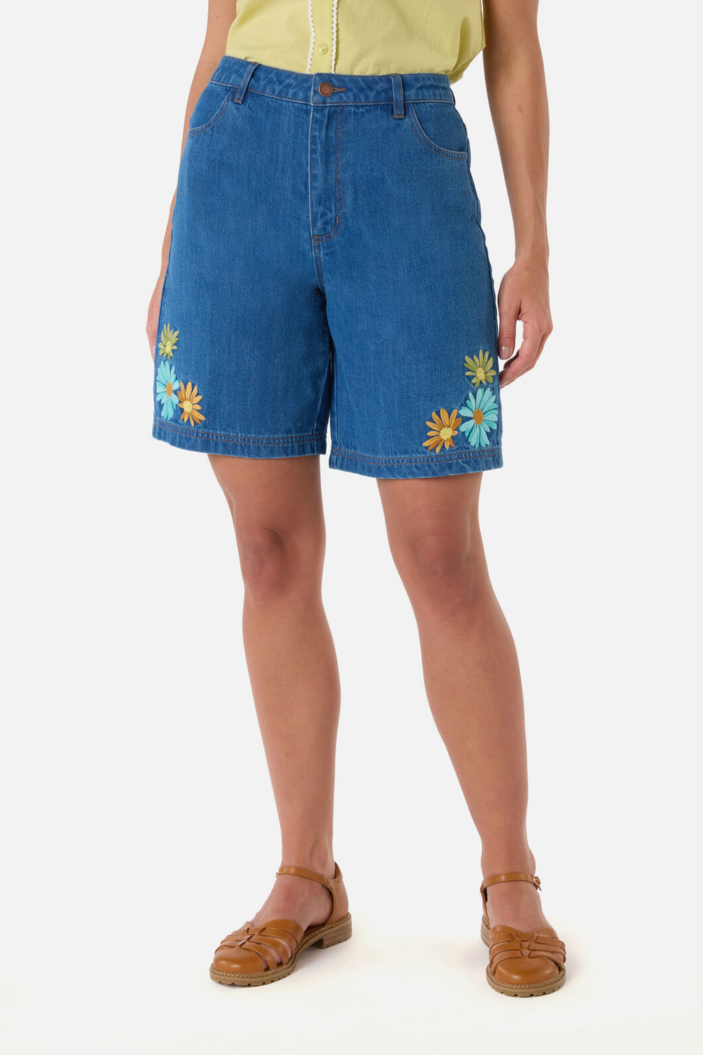 Sweet Daisy Embroidered Short – Princess Highway